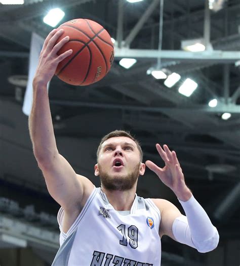 Ivan Strebkov Gets Mvp Of The Week Award For Vtb United League Official Website