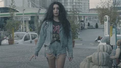 Şarkıcı Seçil Çiftçi Kimdir Kaç Yaşındaydı Ve Cinayet Mi Işledi Şarkıcı Seçil Çiftçi Olayı