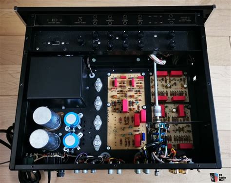 Vintage Mcintosh C28 Solid State Stereo Preamplifier Photo 4058743