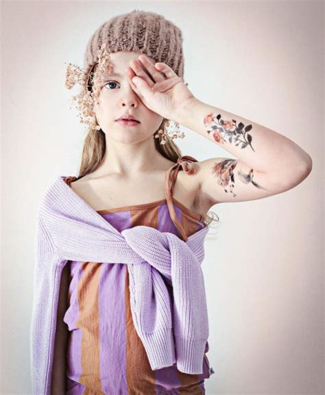 Sexualizarea Copiilor Ceva Este Cu Totul în Neregulă Pe Contul De