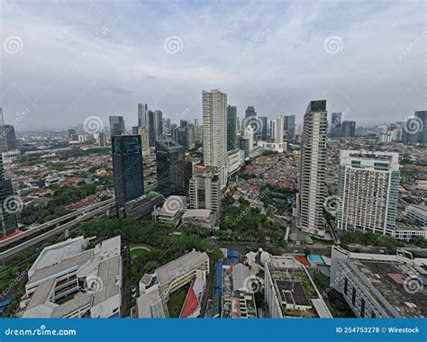 Vistas A Los Edificios Urbanos Modernos Skyline Jakarta Java