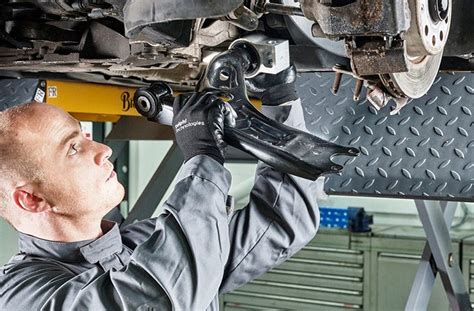 Delphi Aims For Steering And Suspension Leadership In EMEA Garage Wire