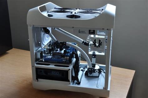 11 Ide Kreatif Rakit Komputer Gunakan Casing Mac Pro Bekas Tampilan Tak Kalah Unik Techno Id