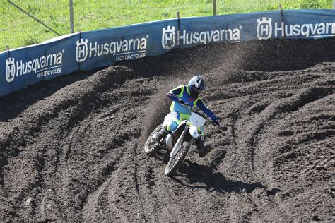 Ridin Smoke 2025 Prueba La Gama Husqvarna 2t En Un Evento Offroad único