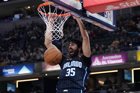 გოგა ბითაძის ბრწყინვალე თამაში და ორმაგი დუბლი Nba ში