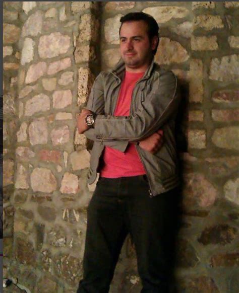 Roger Samara Canada Computer Technician Medium