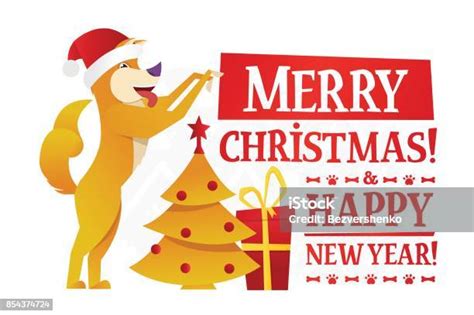 메리 크리스마스와 행복 한 새 해 엽서 템플릿 빨간 선물와 크리스마스 트리 흰색 바탕에 귀여운 노란 강아지와 개 만화 문자 벡터 평면 그림입니다 12월 31일에 대한 스톡