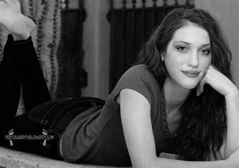 Kat Dennings Scrolller