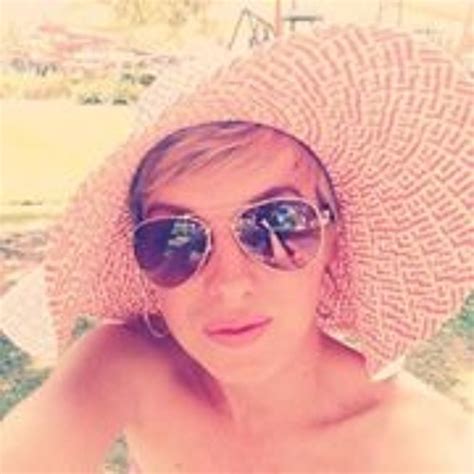 Stream Stephanie Biddle 1 Music Listen To Songs Albums Playlists