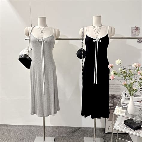 이프유마인 페미닌바캉스룩 여름 마리 찰랑 랍바 배색 리본 스트랩 라운드넥 레이어드 이너 무지 A라인 플레어 머메이드 슬립 뷔스티에 나시 롱 원피스 2color