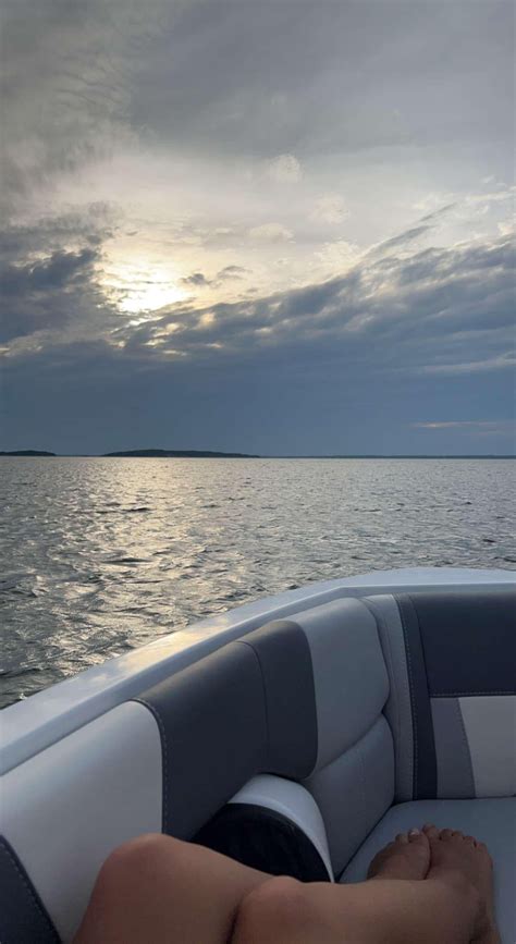 Lily Chee Selfie X Feet Snap Rlilycheeclub