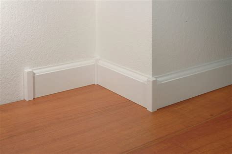 Установка силиконового плинтуса на кухне 86 фото