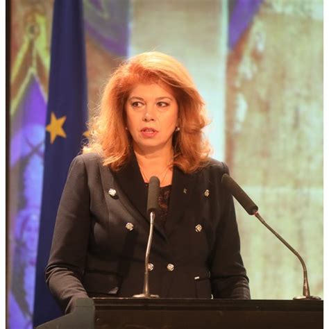 Илияна Йотова България има голям дълг към децата с аутизъм