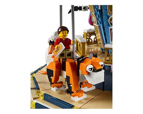 Lego Set 10257 1 Carousel 2017 Creator Creator Expert Rebrickable Build With Lego