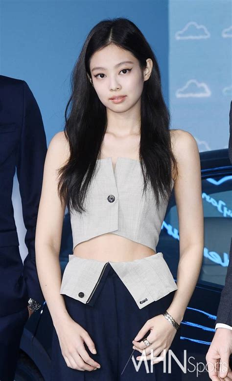 본인한테 착붙의상 입고 포르쉐행사 간 블랙핑크 제니  인스티즈 Instiz 인티포털 카테고리