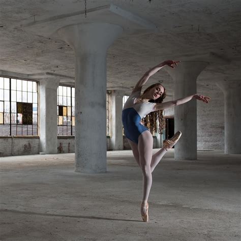 Danser Mia Grubb Dance Dancer Ballerina Ballet Pointe Philly