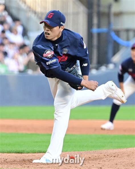 롯데 잔류 말곤 생각도 없었던 121홀드 믿을맨원래 모습으로 돌아올게요 구승민의 채찍질과 다짐