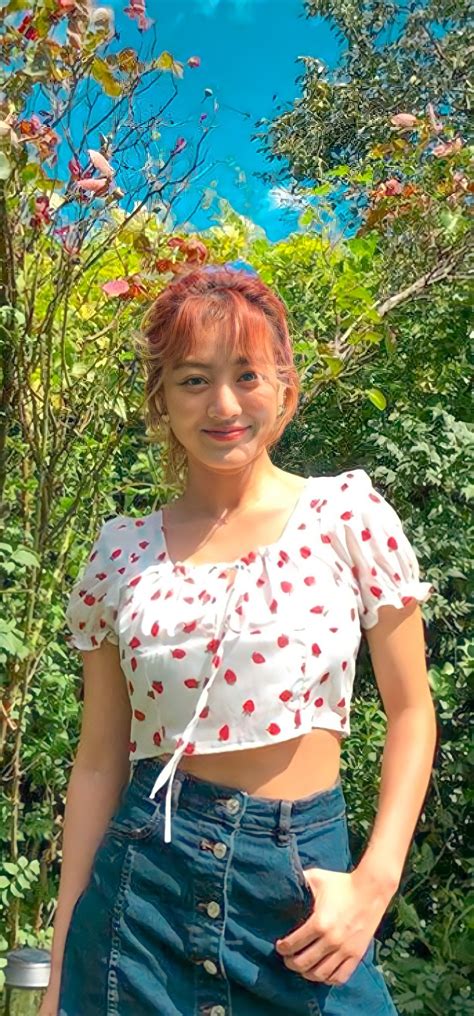 Momo And Jihyo R Twicemedia