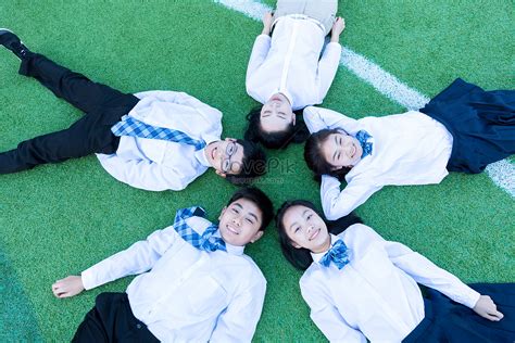 거짓말 잔디 이미지 사진 및 Png 일러스트 무료 다운로드 Lovepik 거짓말 잔디 이미지 사진 및 Png 일러스트 무료 다운로드 Lovepik