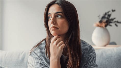 Phrases People Use To Pretend Theyre Fine When Theyre Absolutely Not YourTango