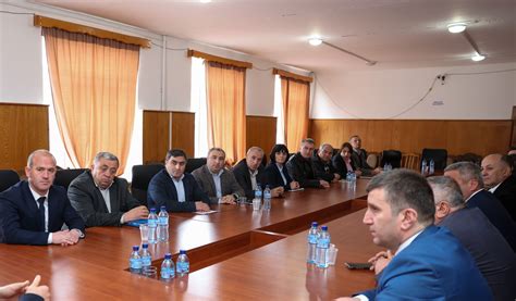 ხულოს მუნიციპალიტეტის მერია • Khulo Municipality City Hall დღეს აჭარის მთავრობის თავმჯდომარემ