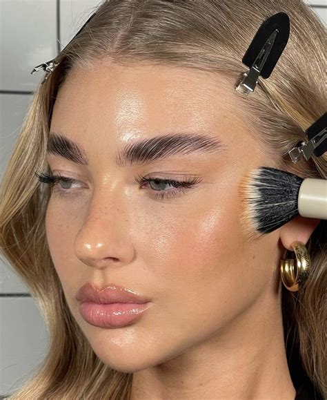 Pin By C🕊 On Upcloseandpersonal Glamour Makeup Fashion Makeup Eye
