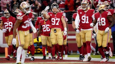 Jerry Rice Boldly Proclaims 49ers Should Win Super Bowl 58 This Season