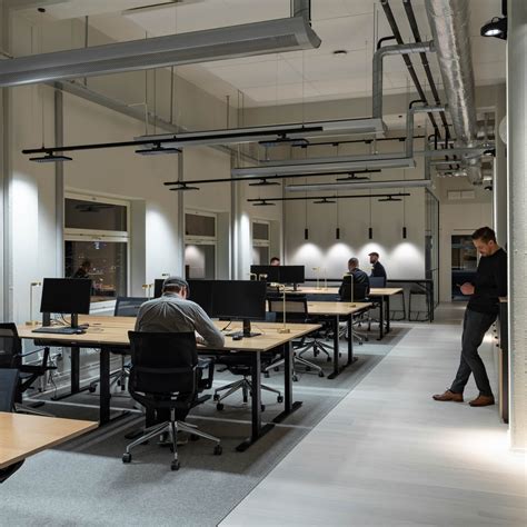 Erco Jilly 230 V Bt 15 W Oval Wide 840 Black Black Lights Ie