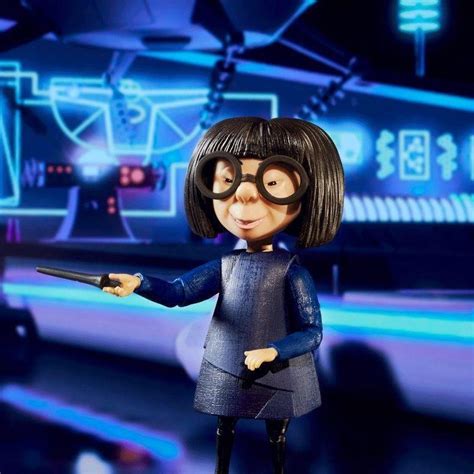 The Incredibles Characters Edna