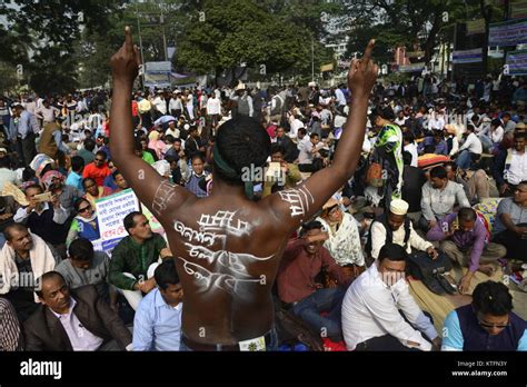 Dhaka Bangladesh 24th Dec 2017 Primary Trained Assistant Teachers Shouting Slogan On The