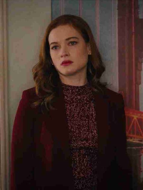 Zoeys Extraordinary Playlist Jane Levy Maroon Blazer The Movie Fashion