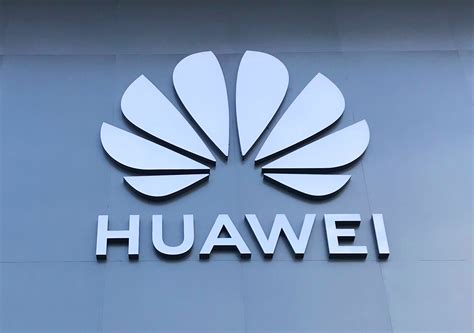 华为最新发布!2023年销售收入超7000亿,净利润870亿,十年研发投入超111万亿 华为最新发布!2023年销售收入超7000亿,净利润870亿,十年研发投入超111万亿