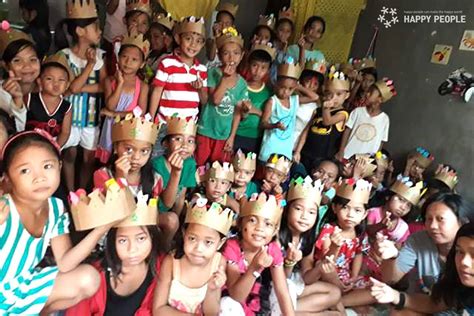 해피피플 놀거리가 제대로 갖춰지지 않은 빠오빠얀 마을 아동의 놀 권리를 Facebook