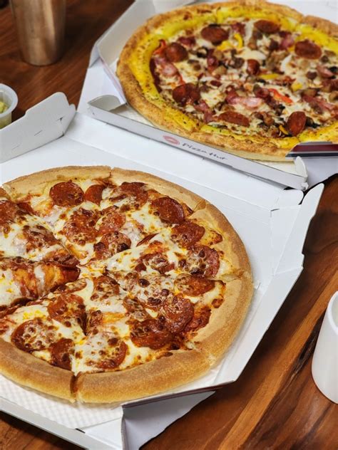 피자헛 근본 메뉴 먹은 일상 페퍼로니 러버 팬피자 도우에 모짜렐라 치즈 추가🥕 네이버 블로그