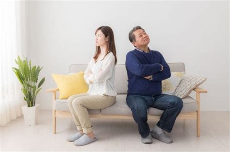 大嫌いな父と正反対の男性を選んだ女性婚約 年で結婚に踏み切れない胸中 女子SPA