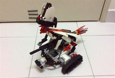 Сумо лего робот из lego MINDSTORMS EV3