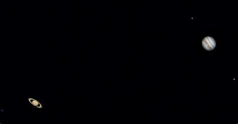 15 Photos Of The 2020 Christmas Star Formed By Saturn And Jupiter That