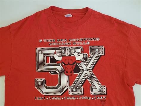 Vintage Logo 7 Chicago Bulls Size 2xl Red 5x Champs Single Stitch T