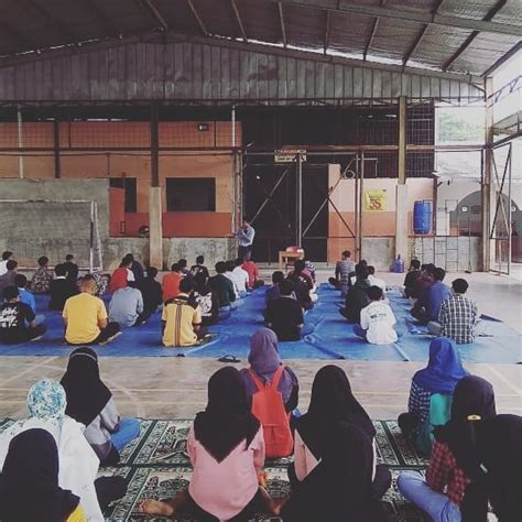 smk hs agung menjaga ketertiban lingkungan oleh waka