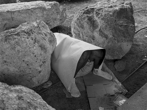 Enri Canaj «Δεν έχω εξοικειωθεί με τον πόνο Lifo