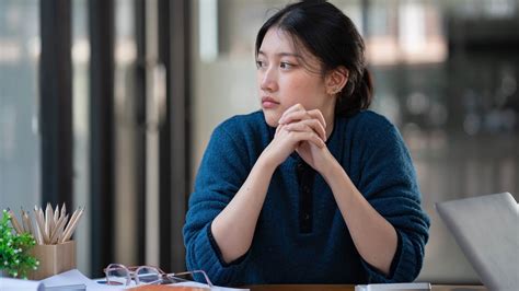 Subtle Signs Of A Woman Who Never Had To Struggle A Day In Her Life YourTango