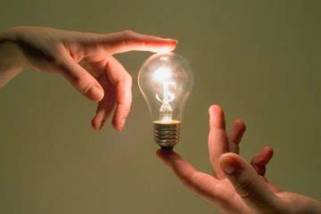 How You Should Be Having Sex According To Your Menstraul Cycle Phase