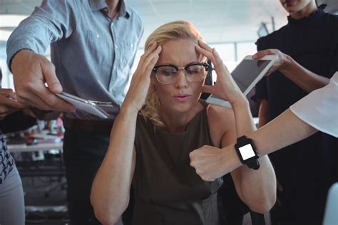 Manage Competing Priorities Successfully With These 5 Steps
