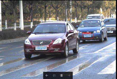 请问能否识别同意图片中多辆车的车牌？ · Issue 23 · Szad670401hyperlpr · Github