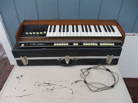 Matrixsynth Vintage Moog Keyboard Satelite Synthesizer Model 5330 W