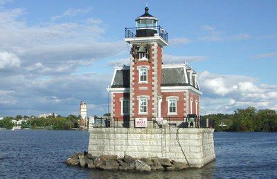 Hudson River Lighthouses Home