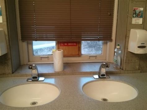 Cmu Restroom Tumbex