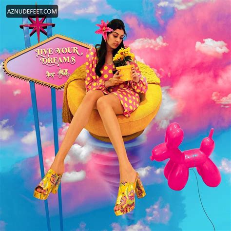 Tanya Gupta Feet Aznudefeet