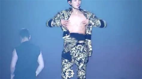 Minho SHINee ABS SHIRTLESS YouTube