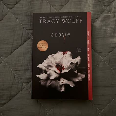 Crave By Tracy Wolff Paperback Pangobooks